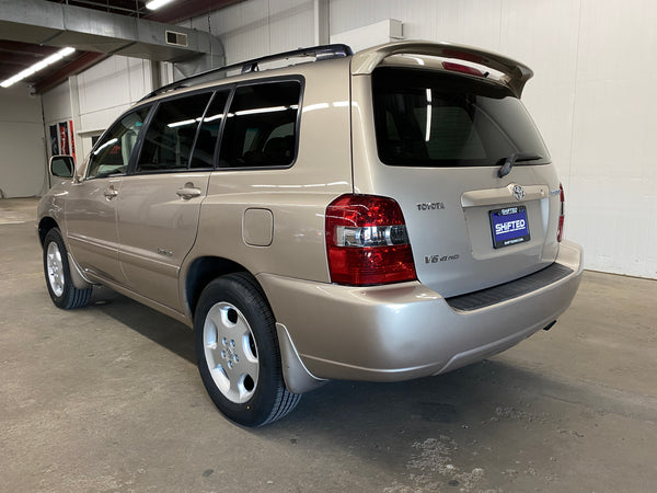 2006 Toyota Highlander 4WD Limited 3rd Row - ShiftedWI