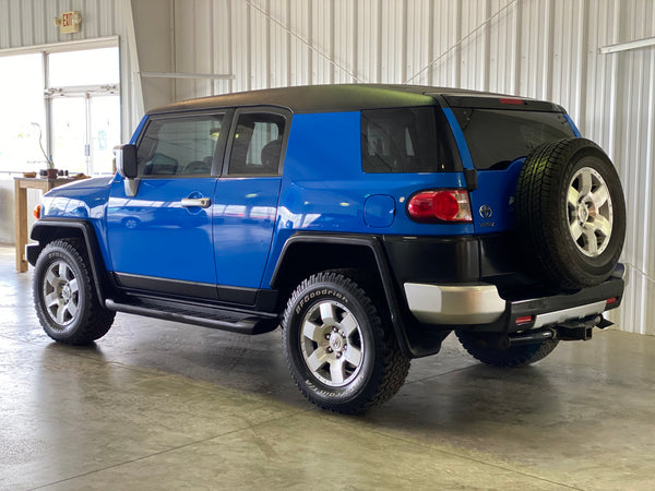 2007 Toyota FJ Cruiser 4WD Voodoo Blue - ShiftedWI