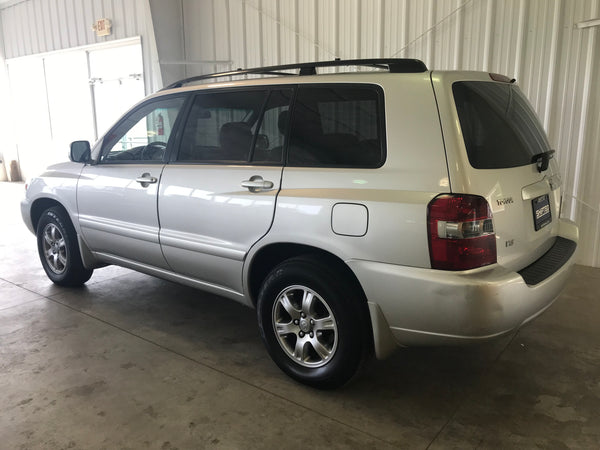 2005 Toyota Highlander - ShiftedWI